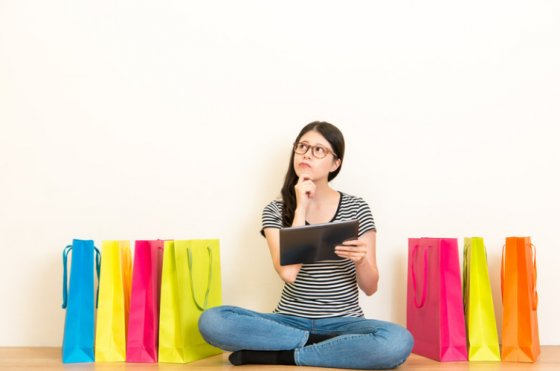 Your Guide to 8 Smart Gift Shopping Tips | By the Dots