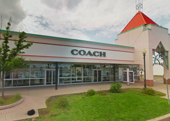 Ultimate Guide to Shopping at Coach Outlets | By the Dots